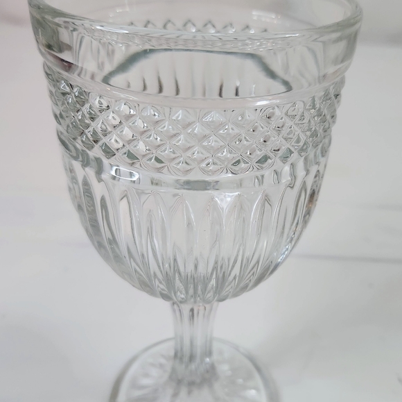 Libbey Glass Co | Dining | Libbey Glass Co Radiant Pattern Water Goblet ...